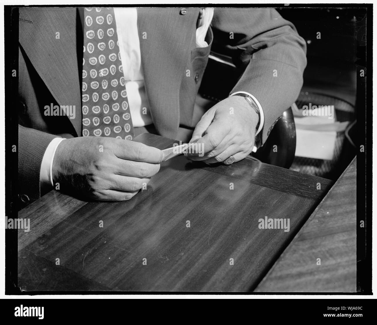 Hands of Sen Stock Photo - Alamy