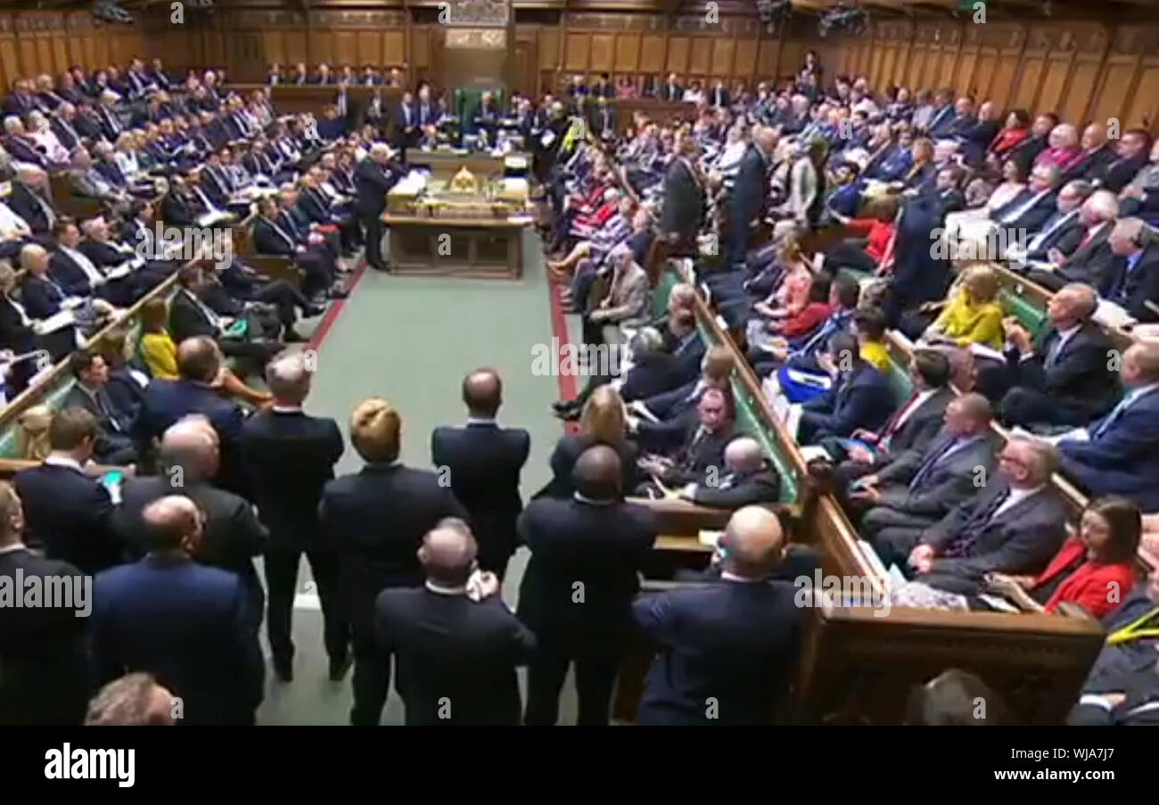 Phillip Lee (centre standing right) takes his seat among Liberal ...