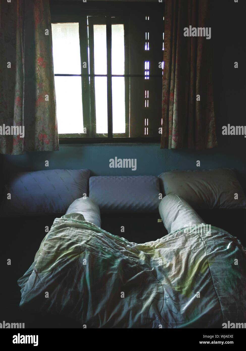 Empty Bedroom High Resolution Stock Photography and Images - Alamy