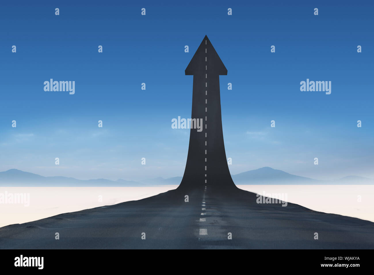 Road highway arrow hi-res stock photography and images - Alamy