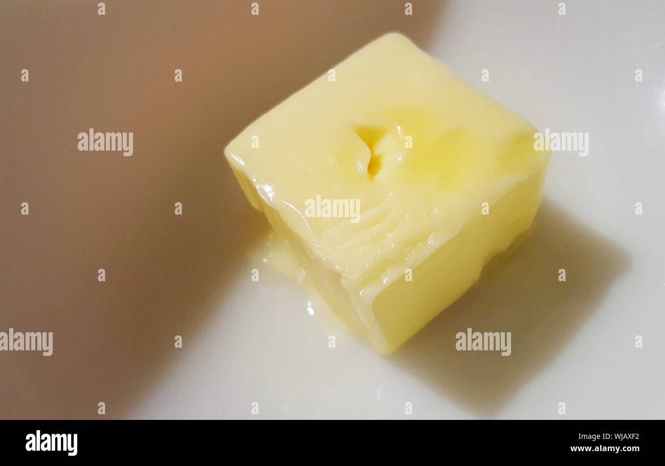 Butter plate hi-res stock photography and images - Alamy