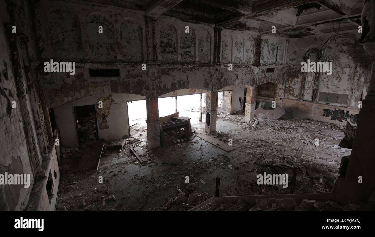 Spooky interior of abandoned building hi-res stock photography and ...