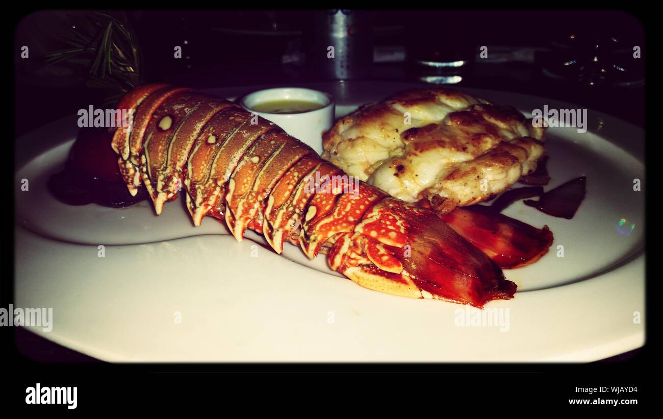 Lobster plate hi-res stock photography and images - Alamy