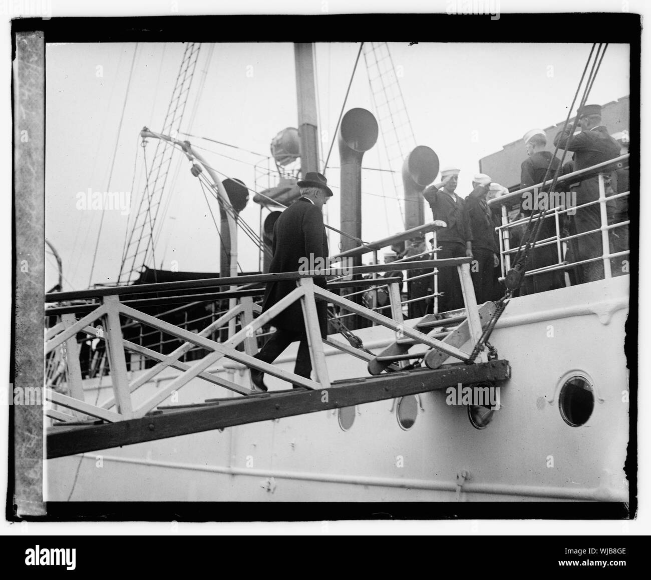 Mayflower 4 hi-res stock photography and images - Alamy
