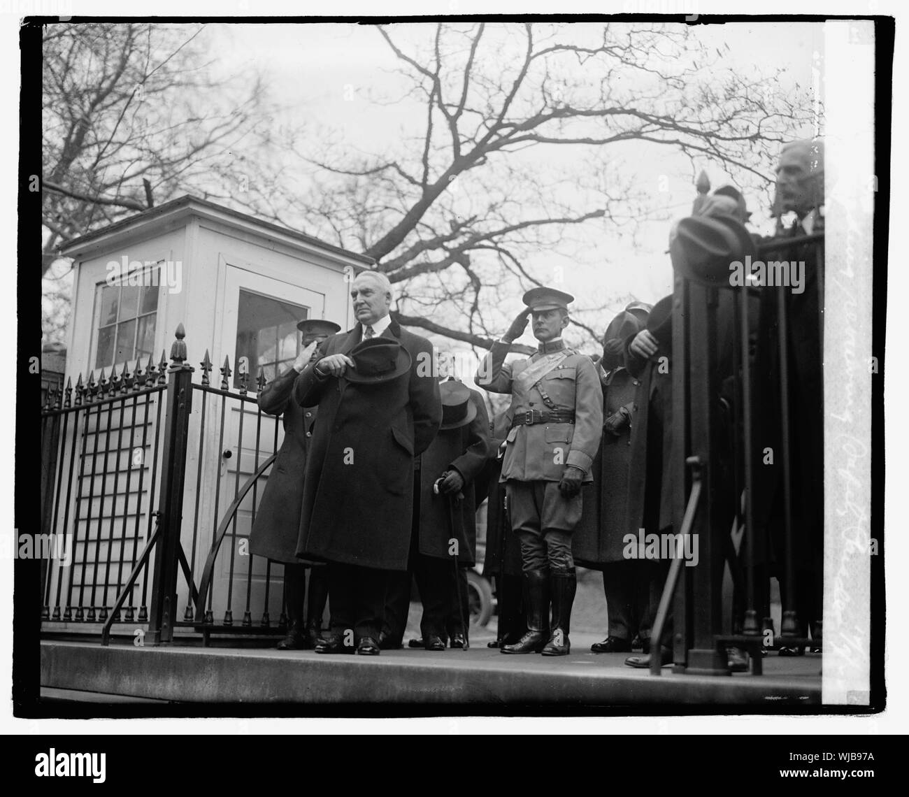 President reviewing parade hi-res stock photography and images - Alamy
