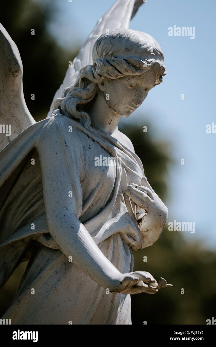 Female angel background hi-res stock photography and images - Alamy