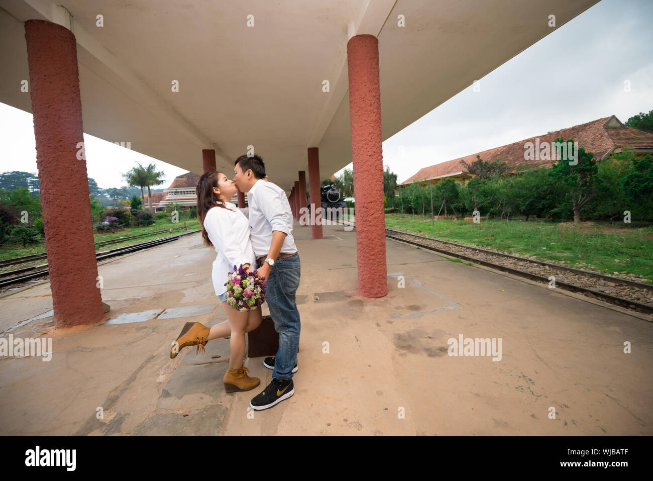 For kissing under hi-res stock photography and images - Alamy