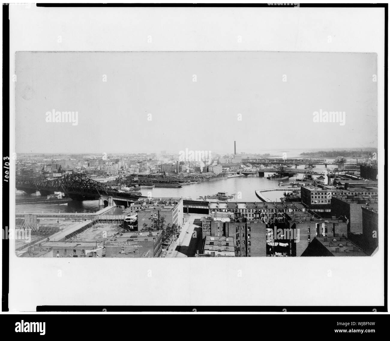 Crossing harlem river bronx hi-res stock photography and images - Alamy