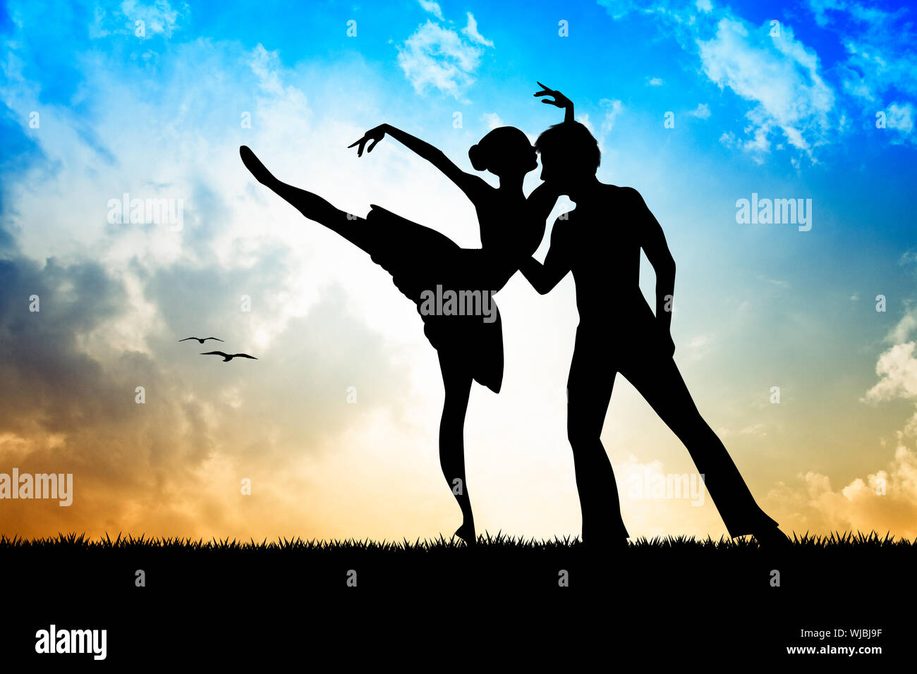 couple dancing at sunset Stock Photo - Alamy