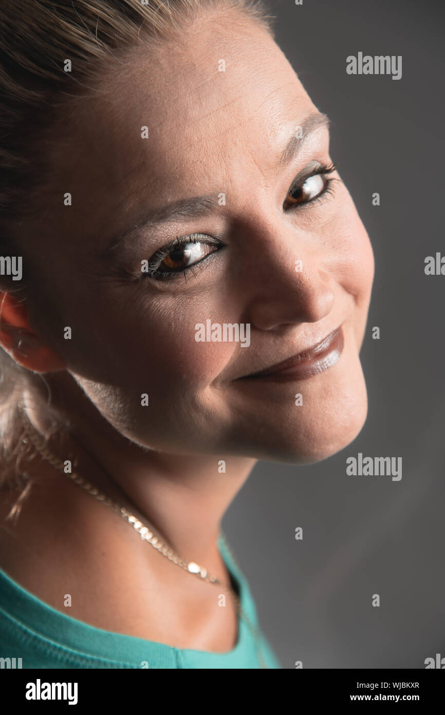 Fashion women 40s hi-res stock photography and images - Alamy