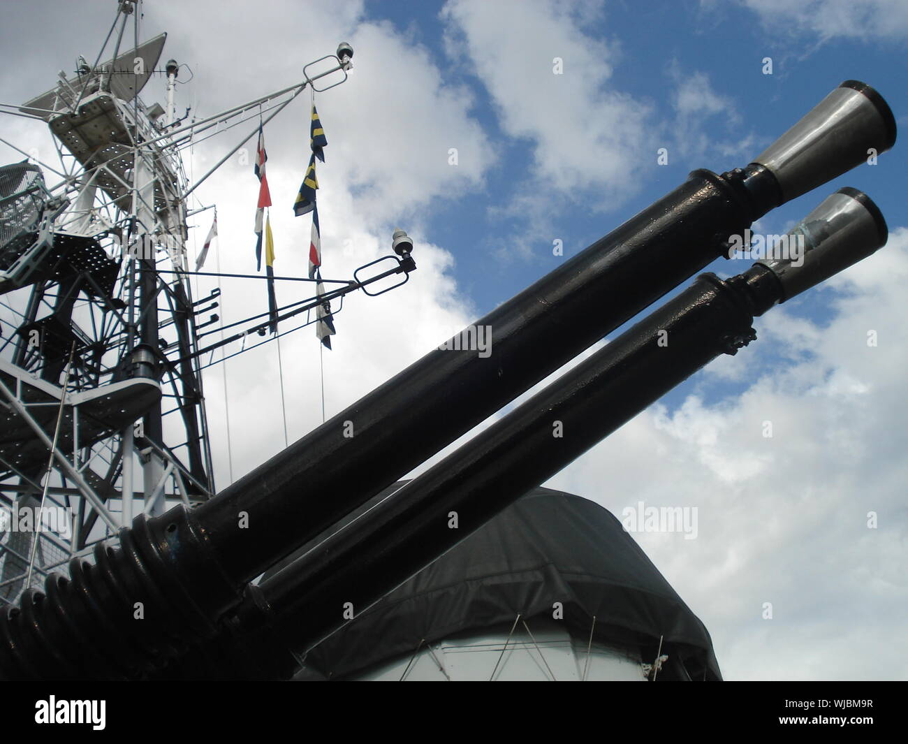 Ship cannon hi-res stock photography and images - Alamy