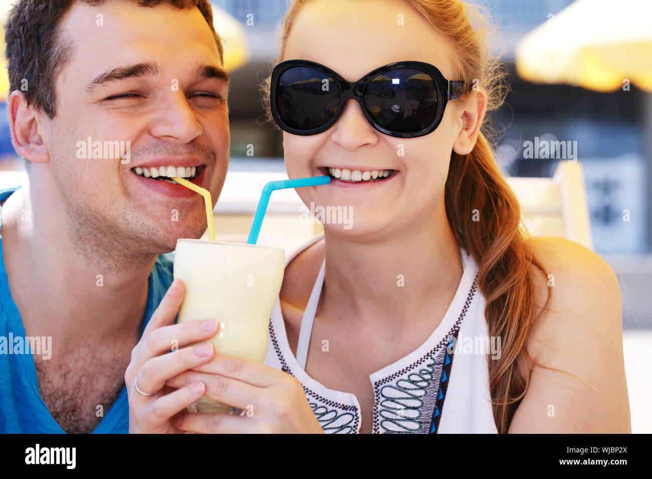 Man woman drinking hi-res stock photography and images - Alamy