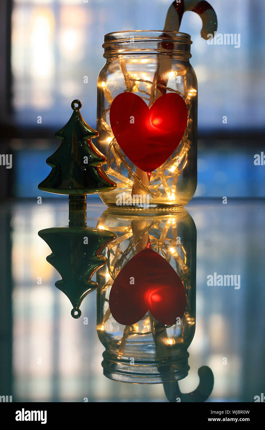 Glass reflection lights hi-res stock photography and images - Alamy