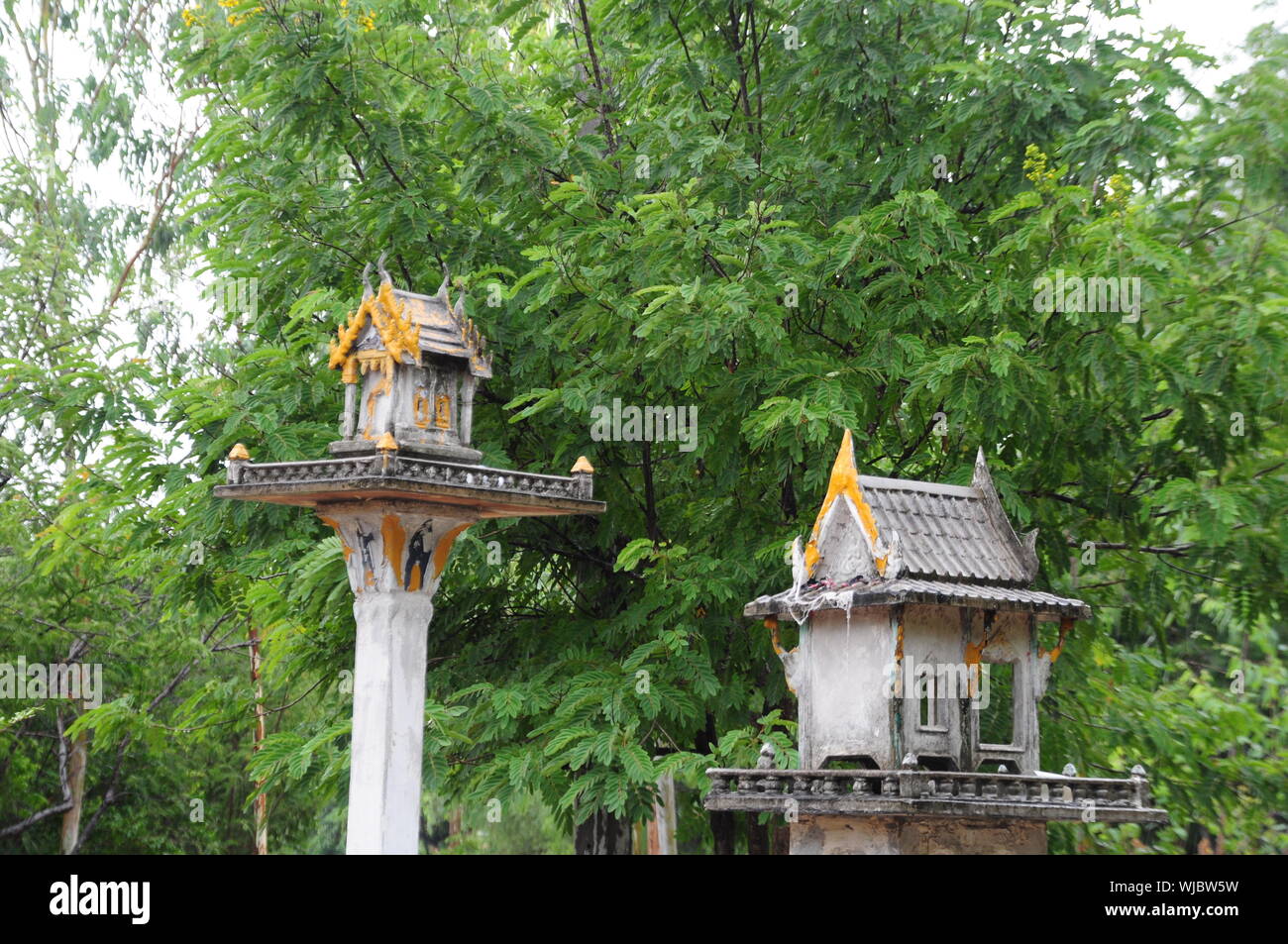 Spirit houses hi-res stock photography and images - Alamy