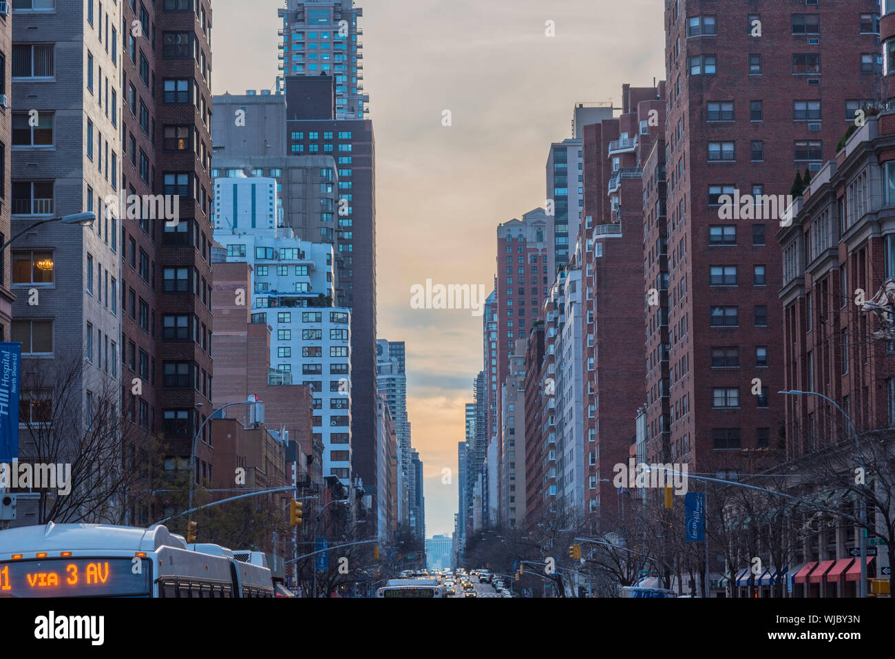 Traffic life hi-res stock photography and images - Alamy