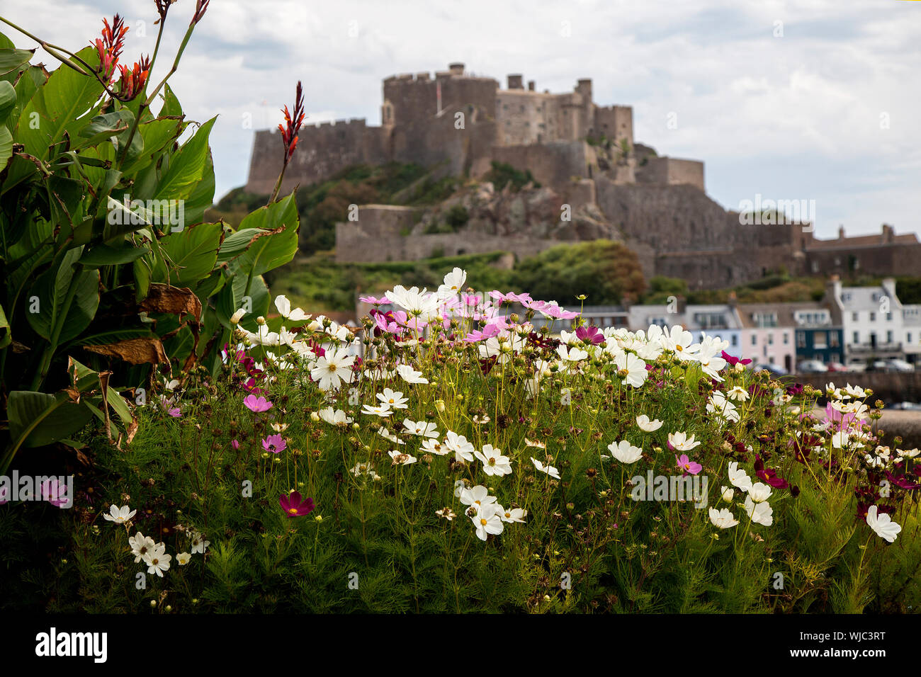 A view of Gorey (Orguiel) Castle, Jersey, and harbour Stock Photo - Alamy
