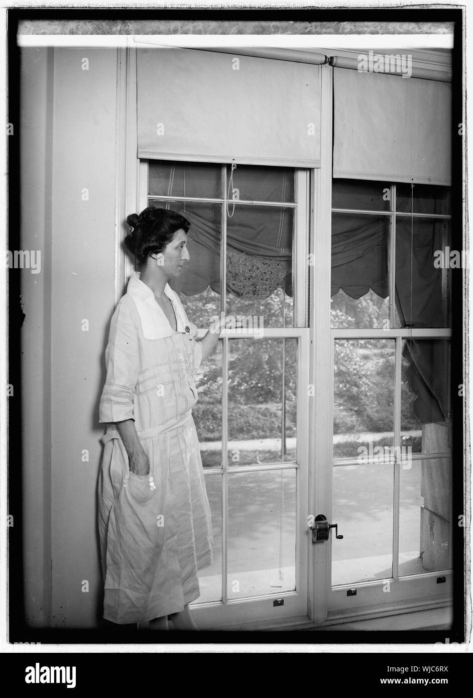 S 7 22 Black and White Stock Photos & Images - Alamy