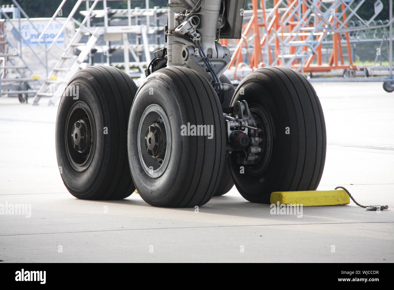 Air up tires hi-res stock photography and images - Alamy