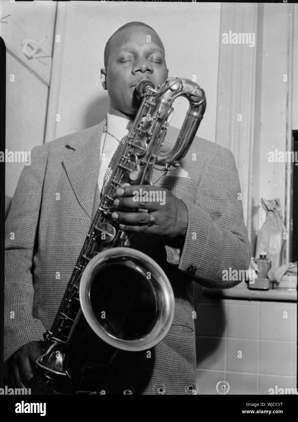 Harry carney hi-res stock photography and images - Alamy