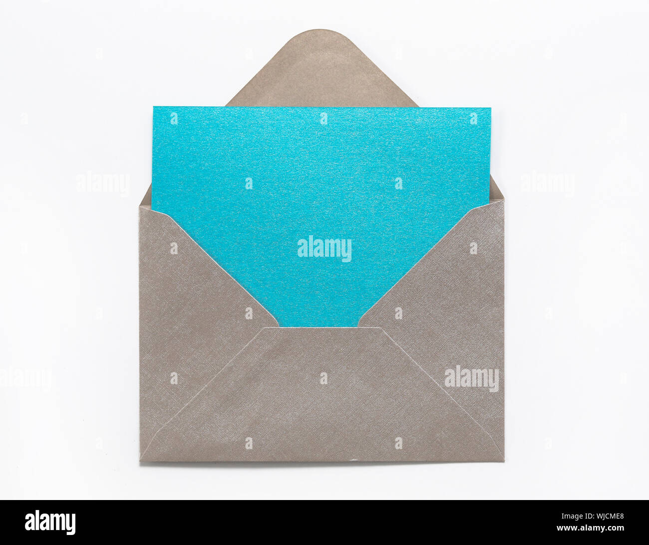 Paper envelope hi-res stock photography and images - Alamy
