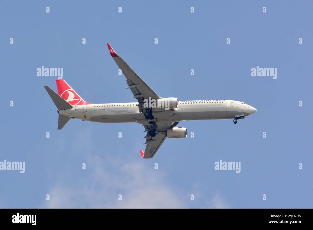 Turkish Airlines, Türk Hava Yolları, (is the national flag carrier ...