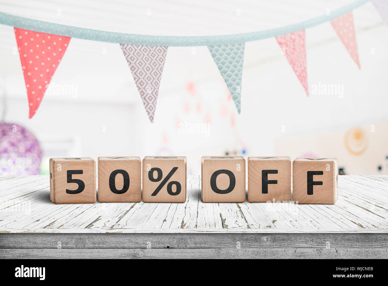 50 percent off advertisement hi-res stock photography and images - Alamy