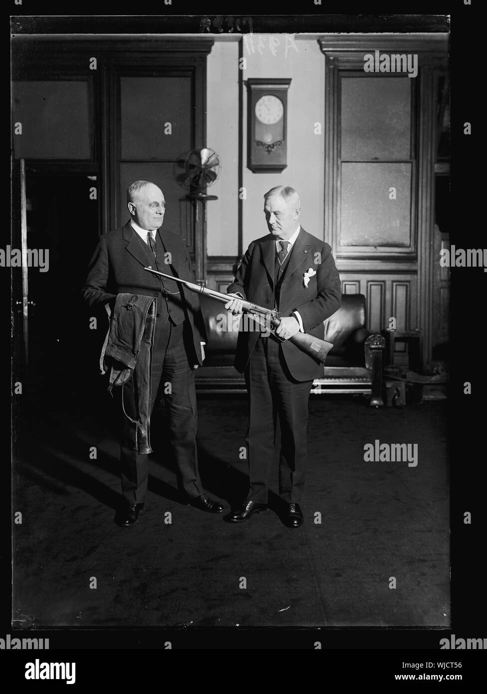 Image right Black and White Stock Photos & Images - Alamy