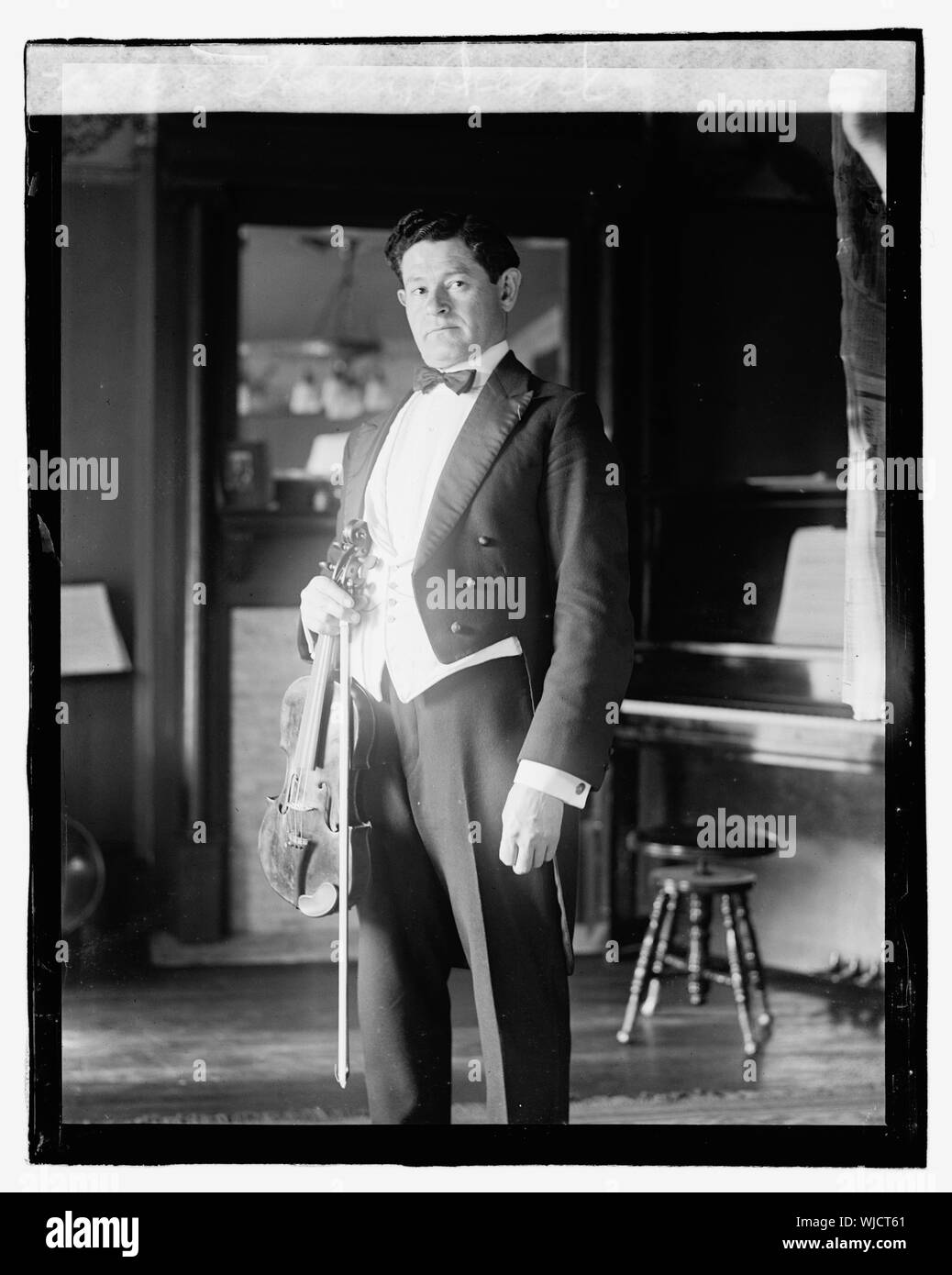 Siegel Black and White Stock Photos & Images - Alamy