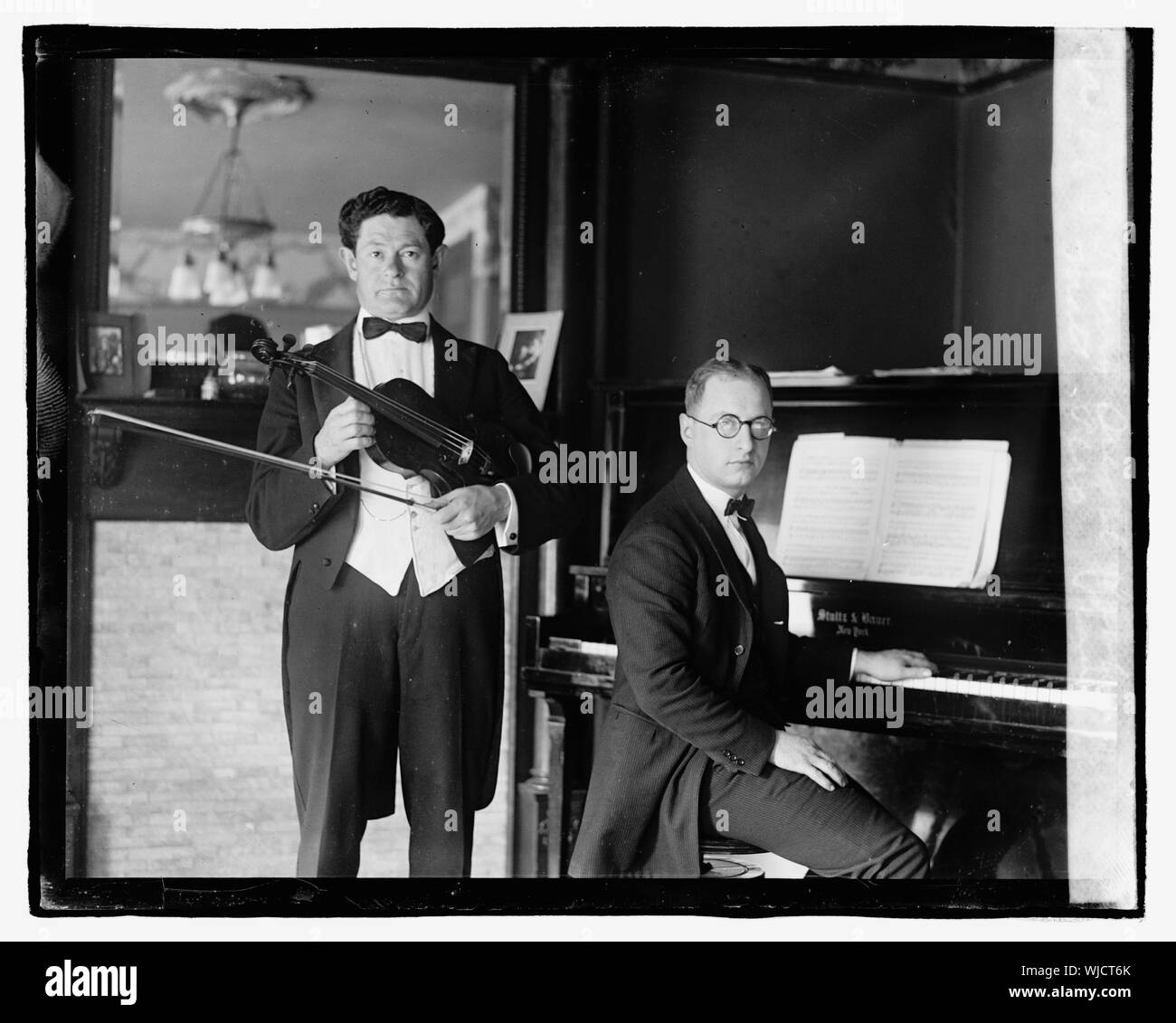 Strings piano Black and White Stock Photos & Images - Alamy