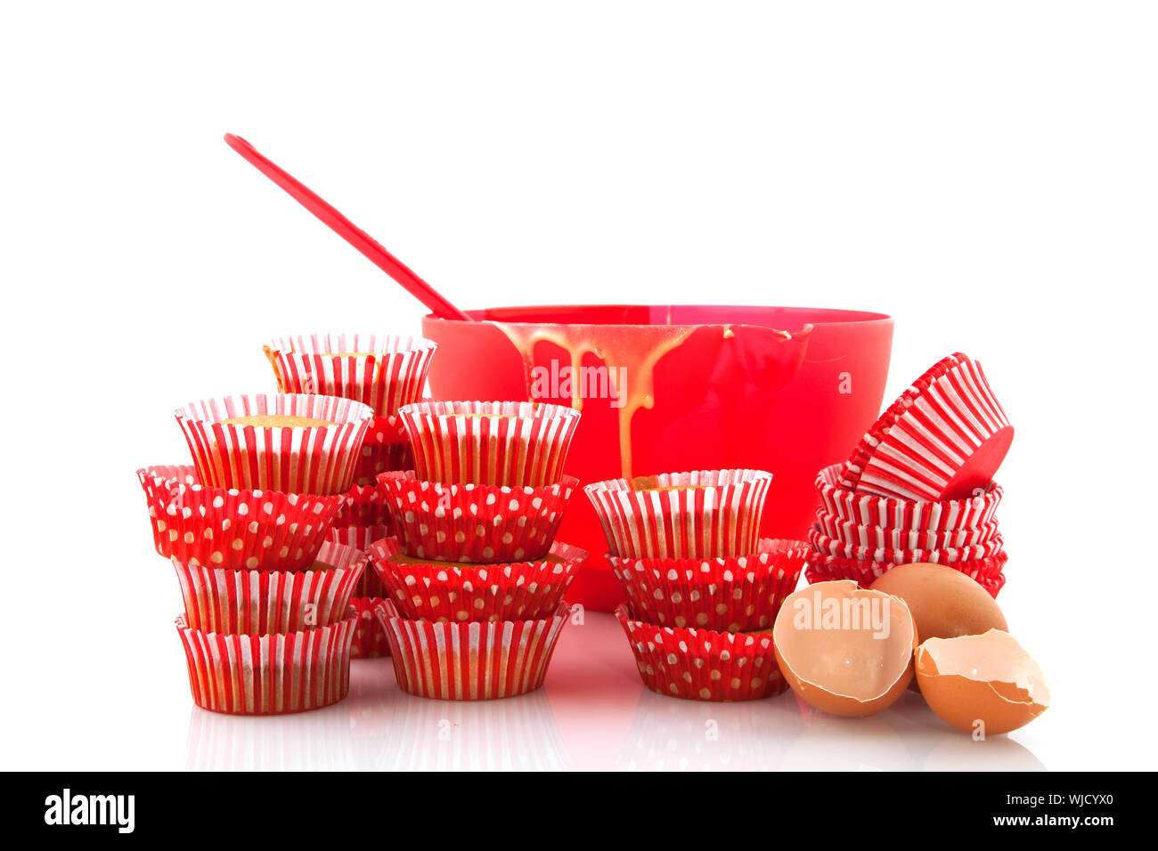 Baking fancy cakes in red Stock Photo - Alamy