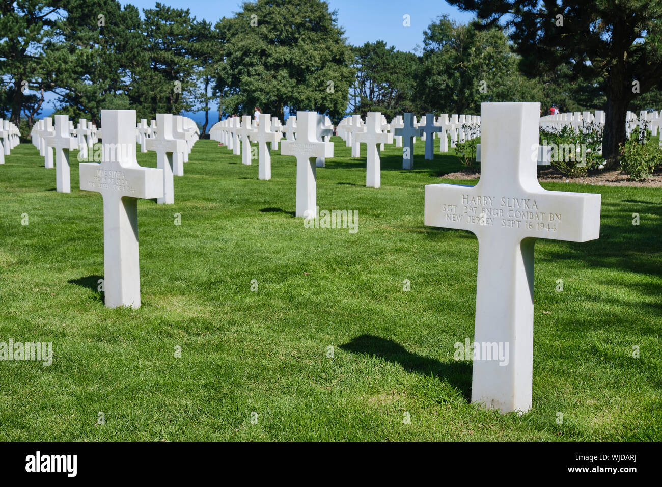Two unknown brothers hi-res stock photography and images - Alamy