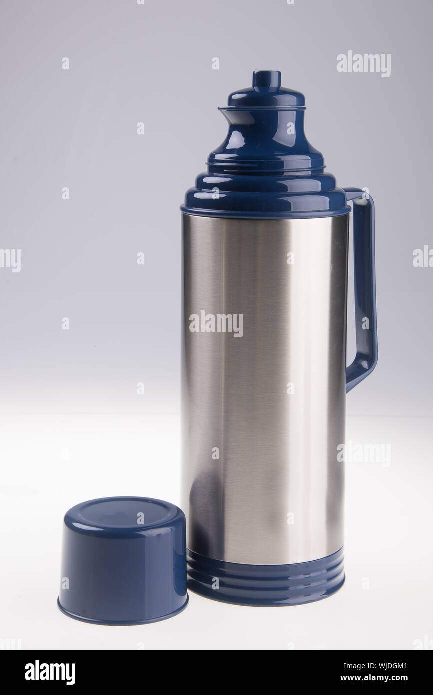 Insulated drink container hi-res stock photography and images - Alamy