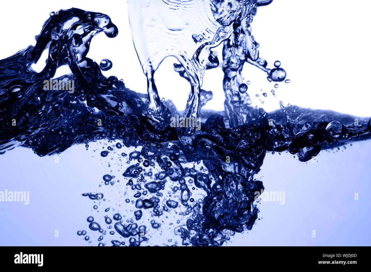 Crisp clear water photographed high speed Stock Photo - Alamy