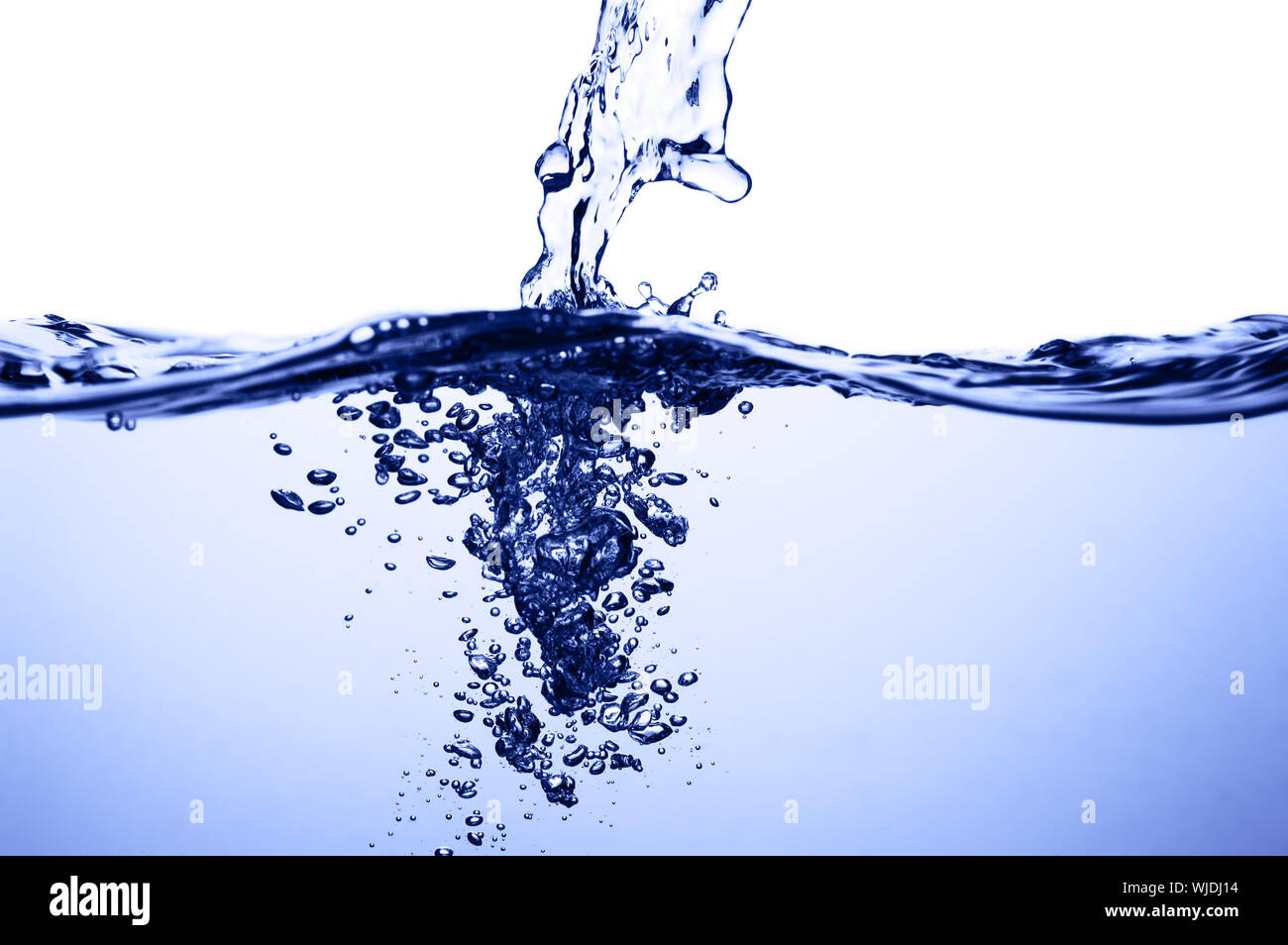 Crisp clear water photographed high speed Stock Photo - Alamy