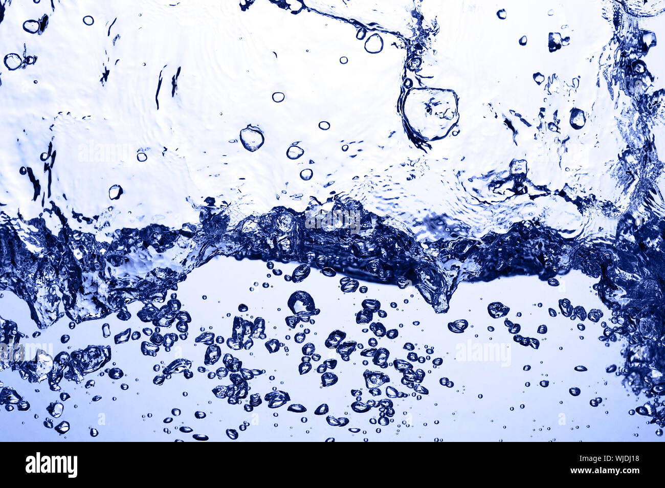 Crisp clear water photographed high speed Stock Photo - Alamy