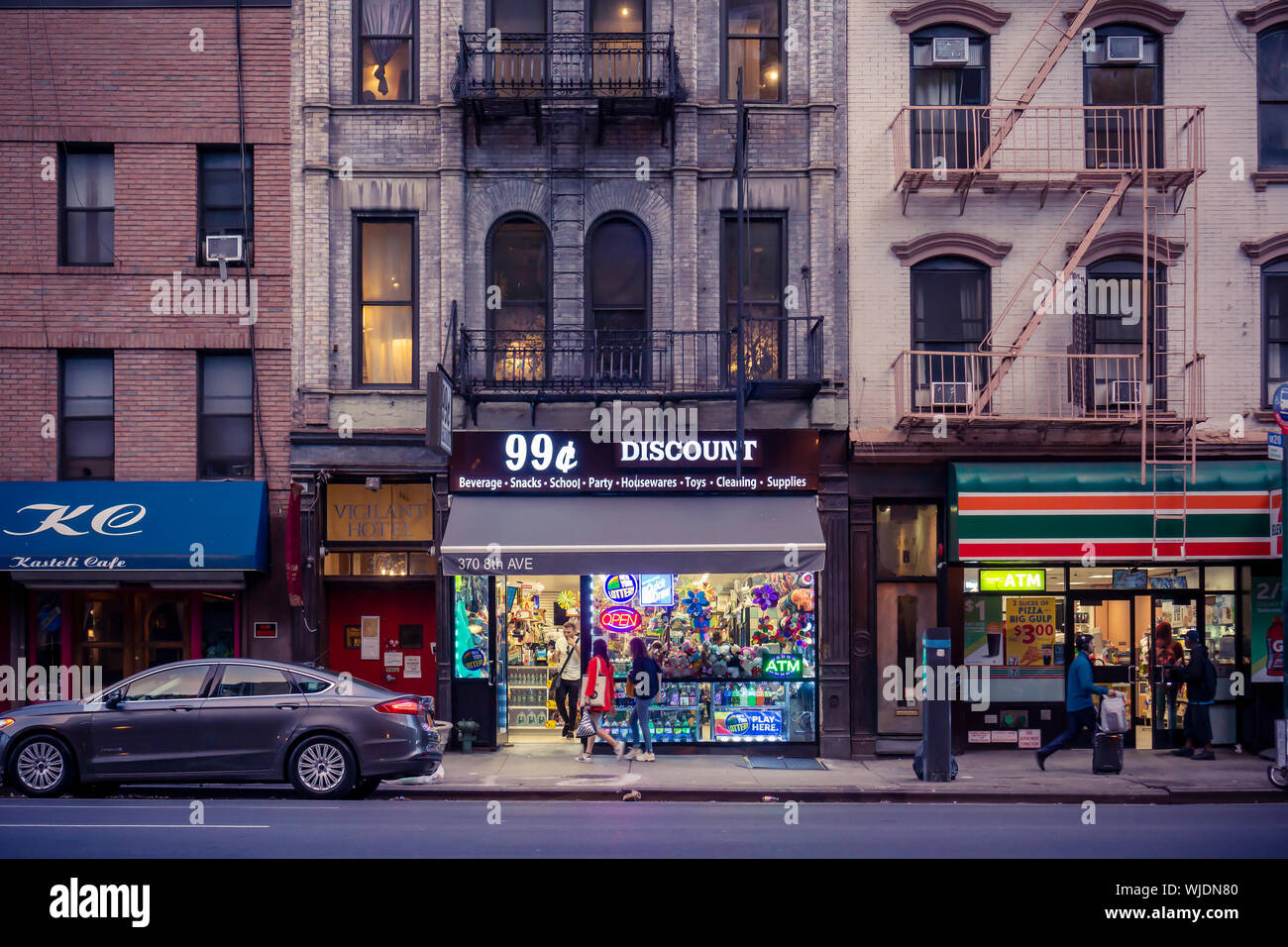 99 cent store hi-res stock photography and images - Alamy