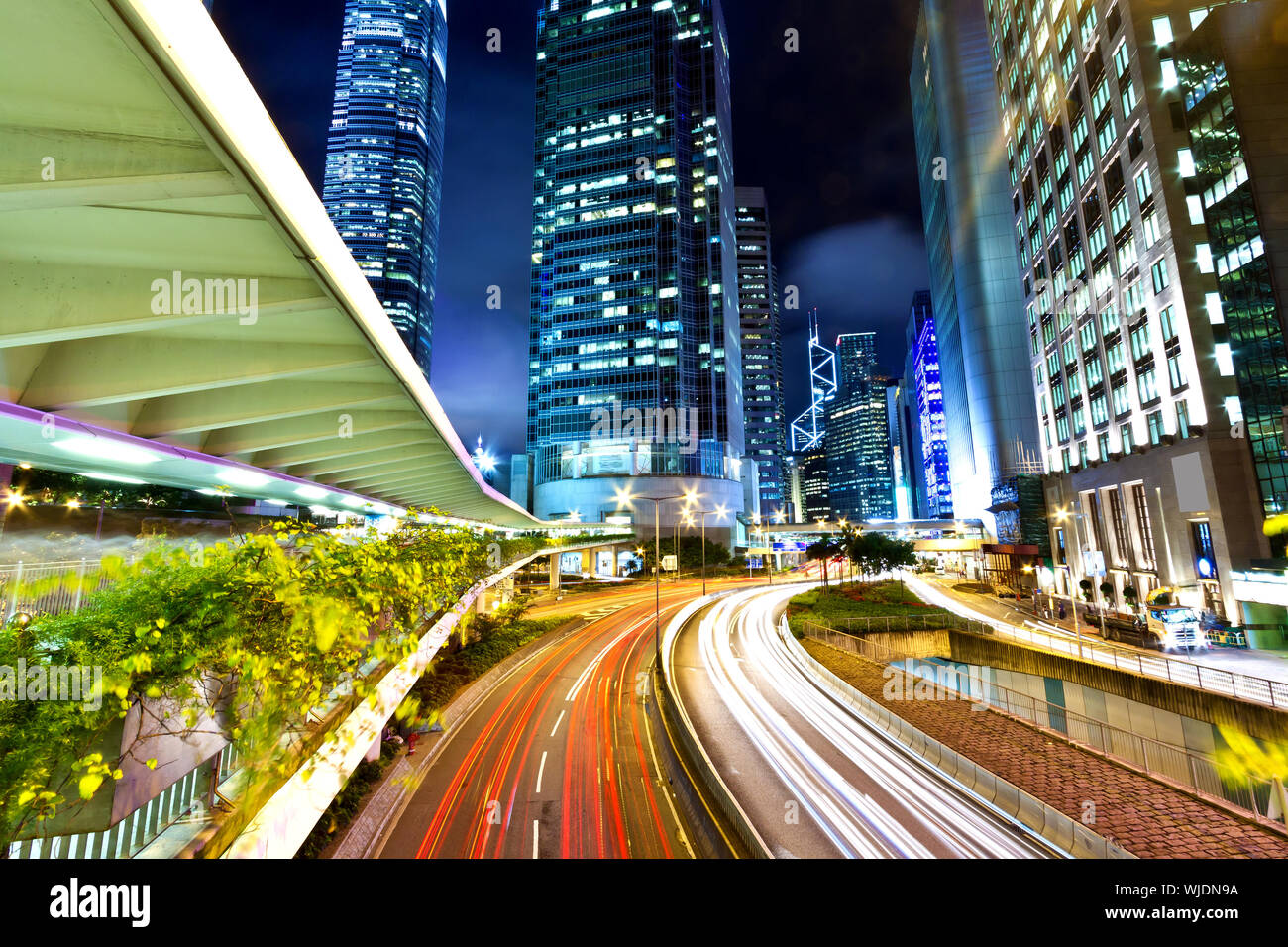 City traffic at night Stock Photo - Alamy