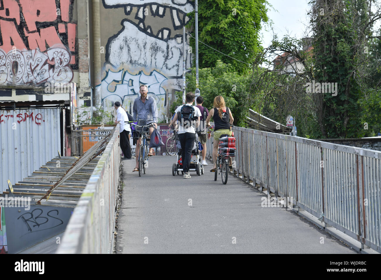 Berlin, bridge, bridge, Dänenstrasse, Germany, pedestrian, pedestrian ...