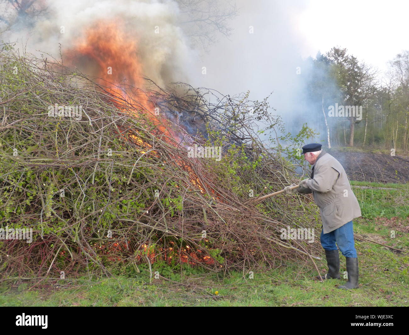 Farmer fork hi-res stock photography and images - Alamy