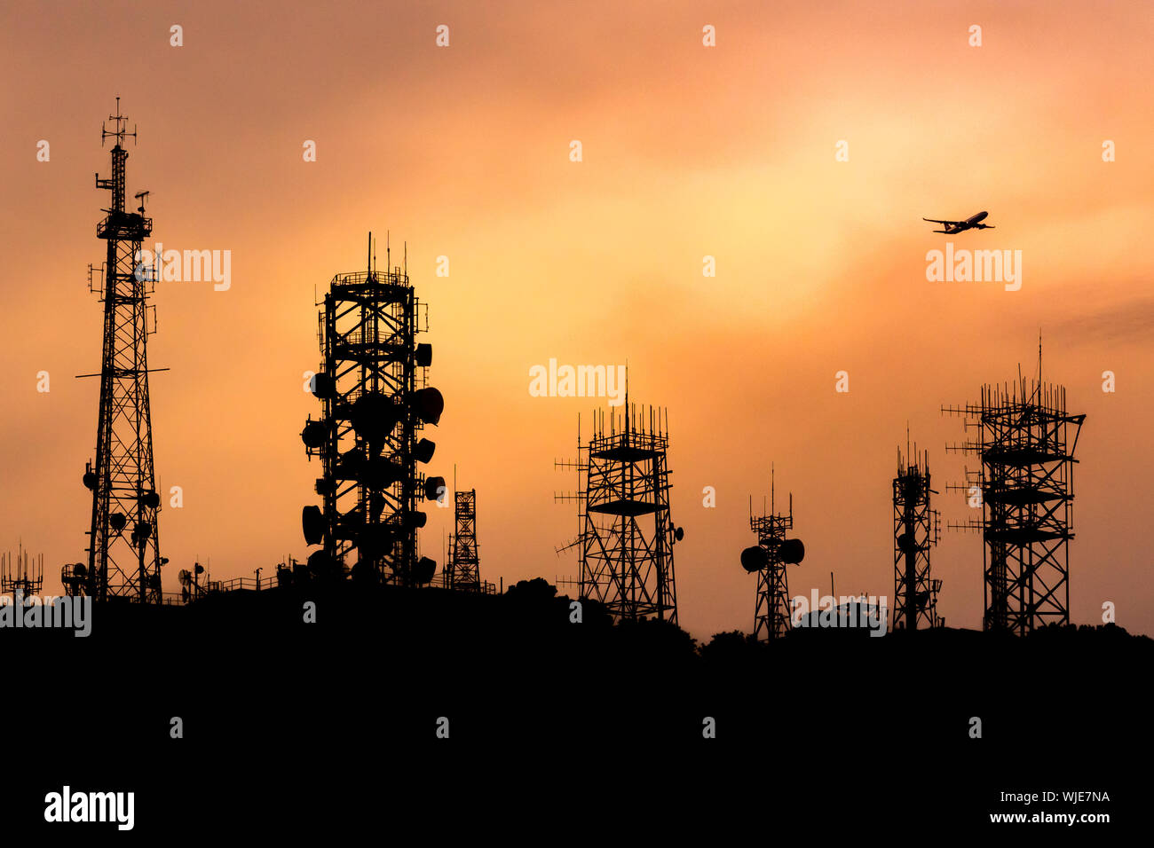 Sky telecommunications hi-res stock photography and images - Alamy