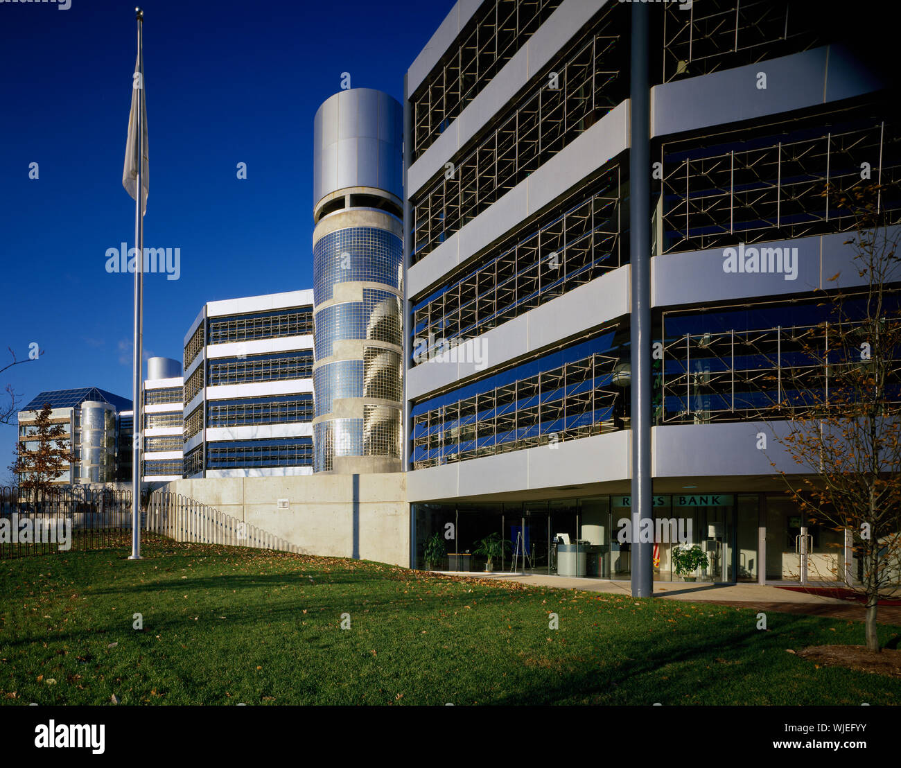 1985 satellite hi-res stock photography and images - Alamy