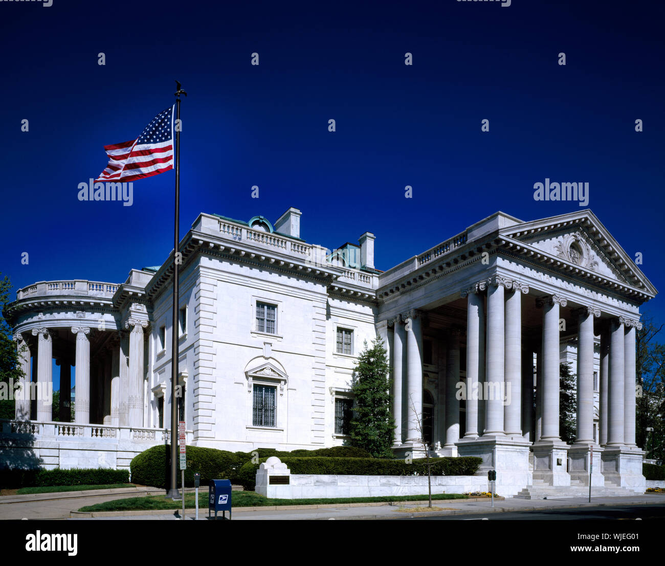 Headquarters building of the Daughters of the American Revolution ...