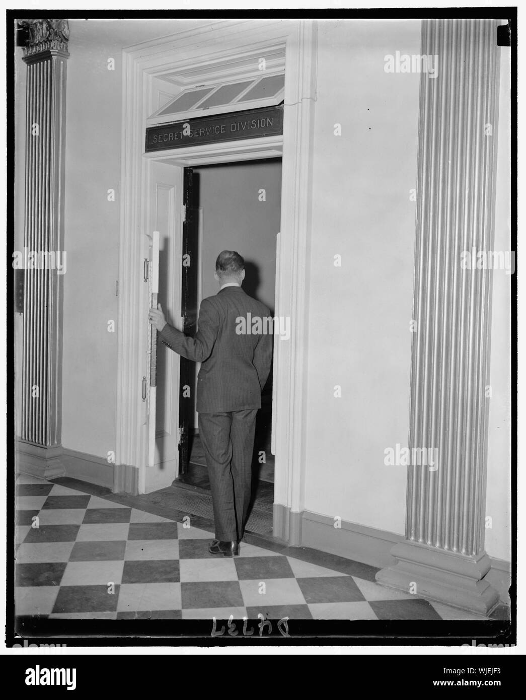 Dept 38 hi-res stock photography and images - Alamy