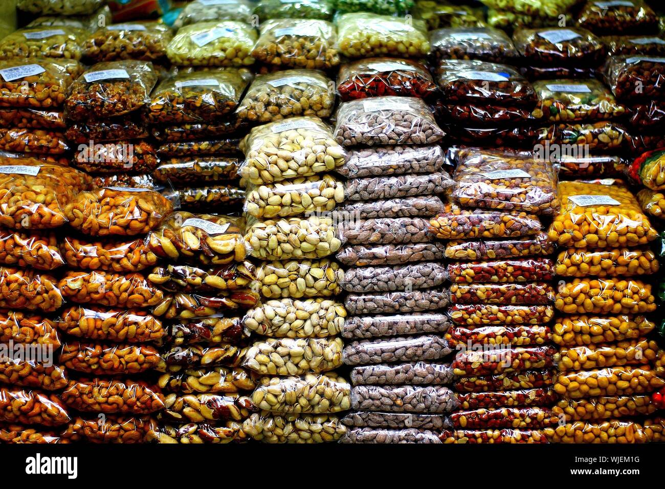 Packed order hi-res stock photography and images - Alamy