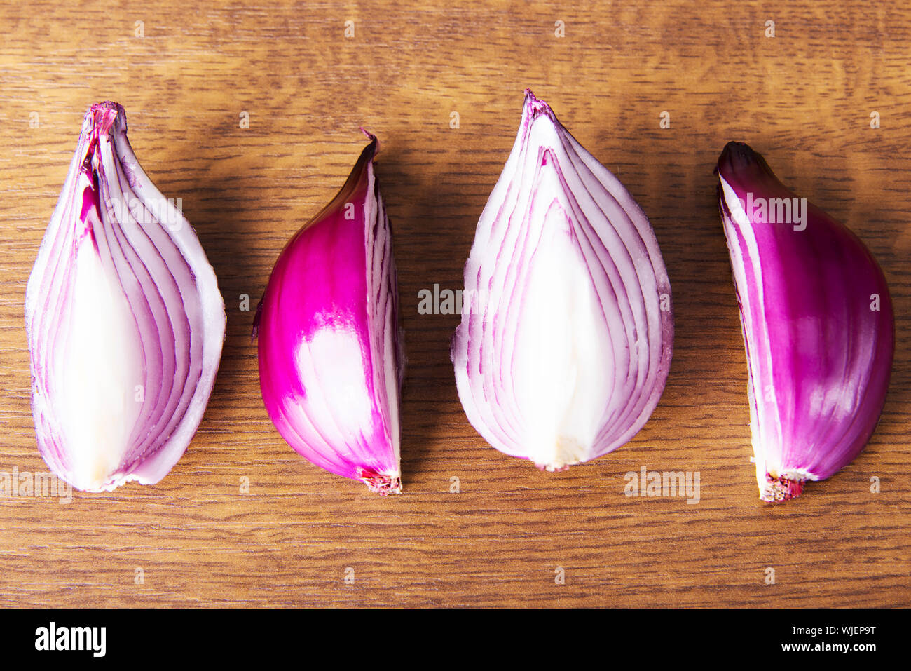 Composition of onions Stock Photo - Alamy