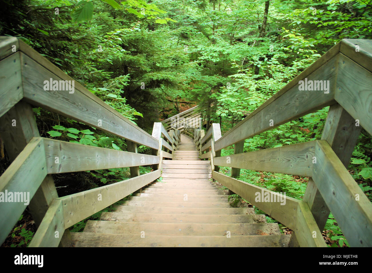 Long way down hi-res stock photography and images - Alamy