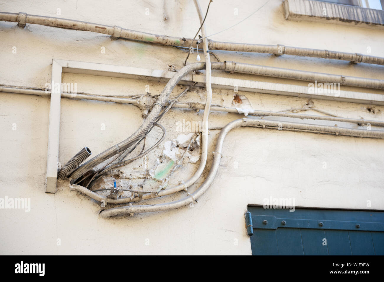 Mess of pipes hi-res stock photography and images - Alamy