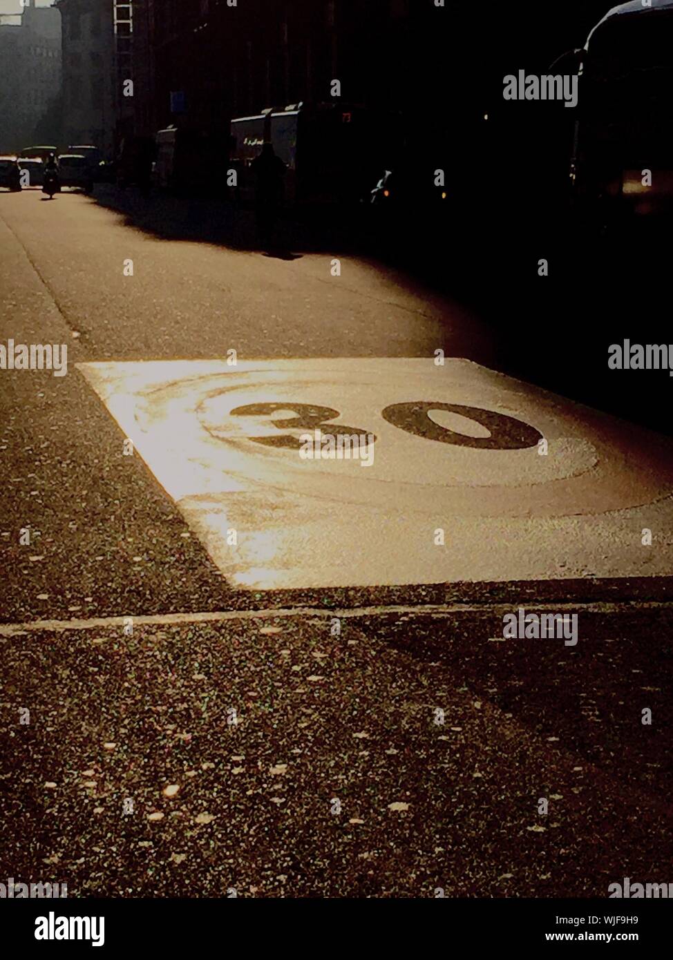 30 road marking hi-res stock photography and images - Alamy