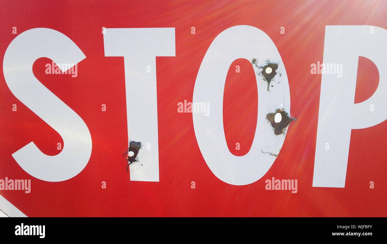 Close stop sign hi-res stock photography and images - Alamy