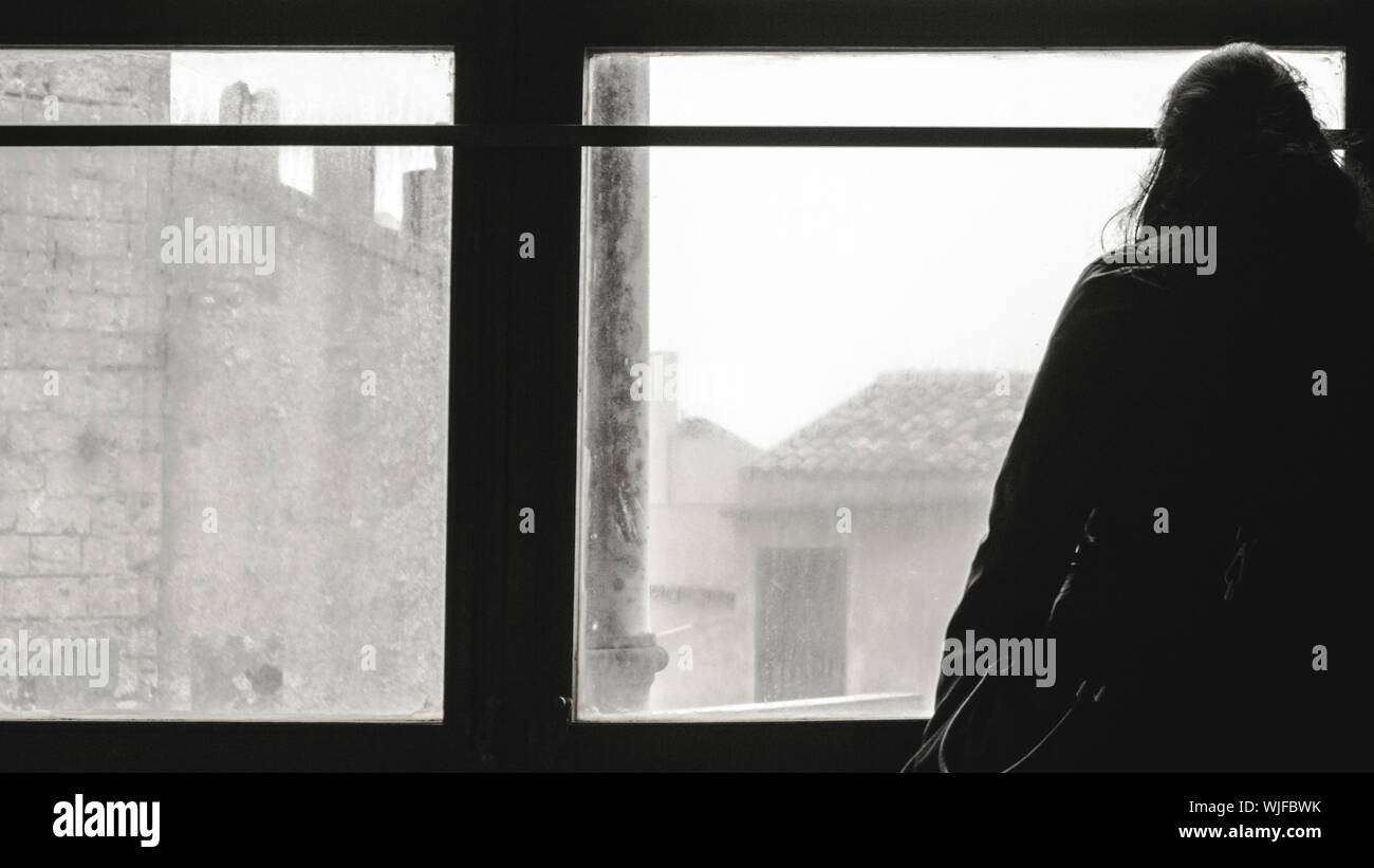 Dusty window hi-res stock photography and images - Alamy